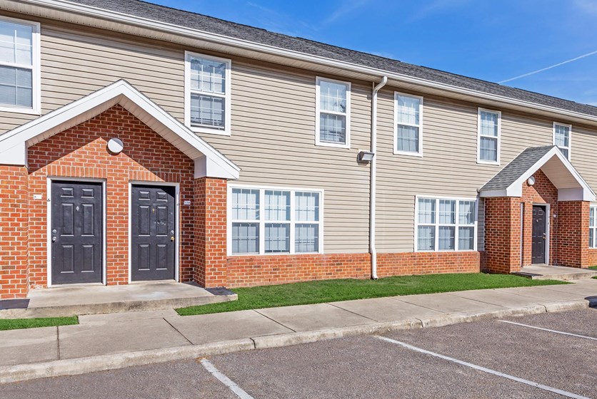 College Club Townhome Apartments - RentTally